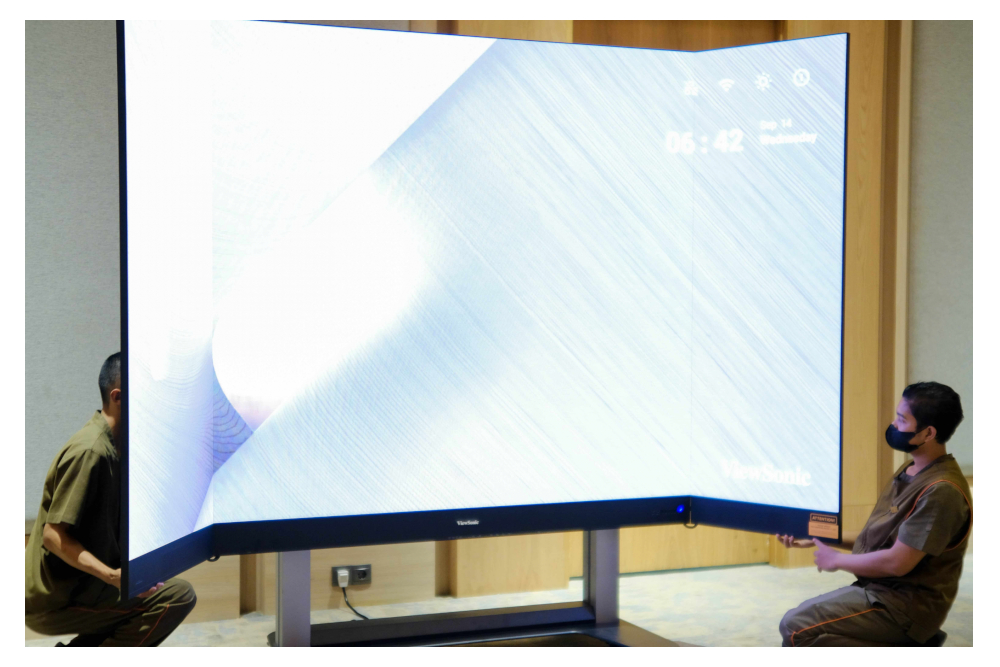 ViewSonic’s Foldable 135” LED Displays Offer Enhanced Flexibility and ...