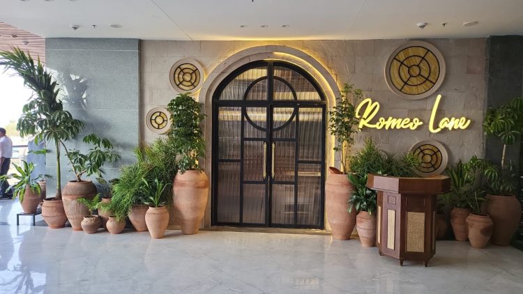 Romeo Lane: Dishing Out Dynamic Dining Experience - Systems Integration ...