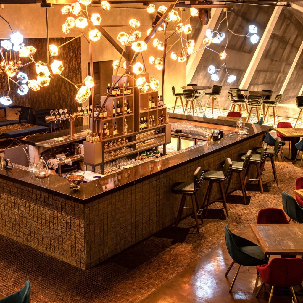 Cinco Restobar Sings Refreshingly New Genre - Systems Integration Asia